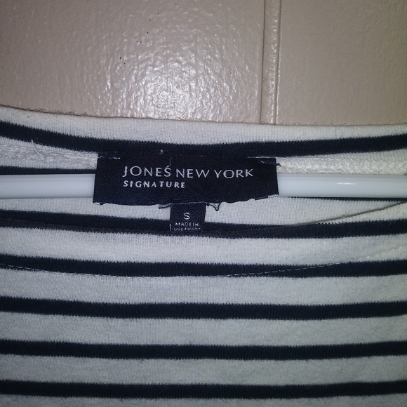 Jones New York | Tops | Jones New York Striped Top | Poshmark